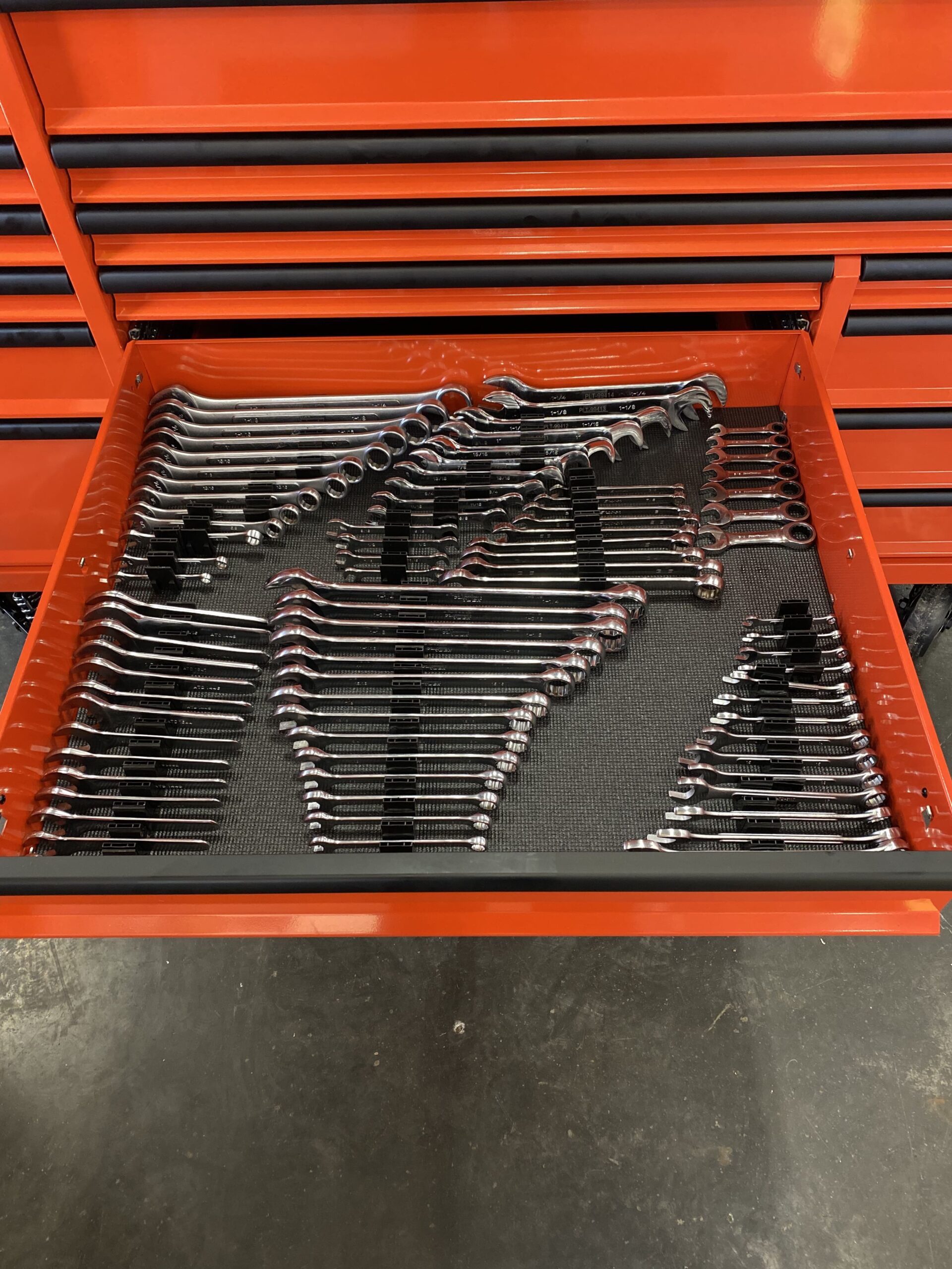 Tool Vault Elite 72″ 17 Drawer Tool Cabinet – StrictlyToolBoxes.com