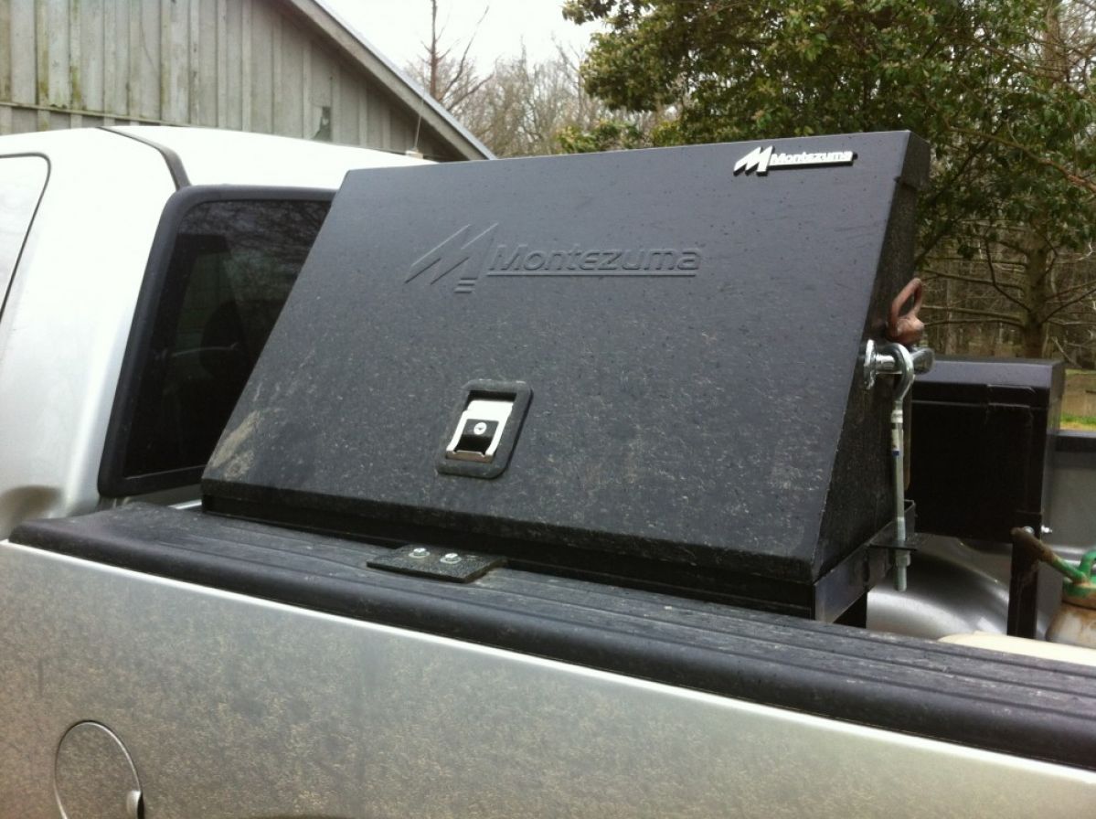 Montezuma Professional Portable Tool Box – ME300B – Medium (30″ x 15″D ...