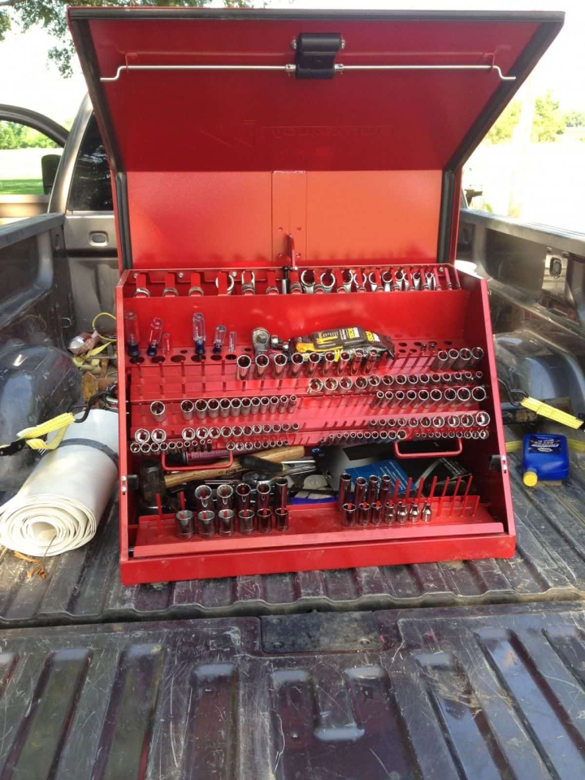 Montezuma Professional Portable Tool Box – LA400B – Large (30″ x 19″D ...